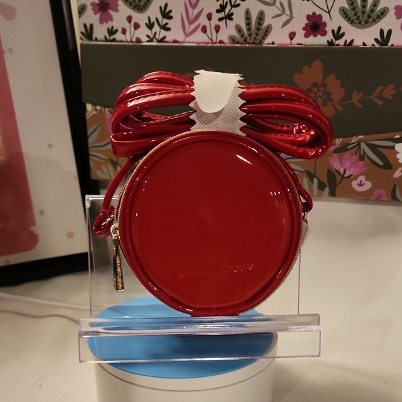 Marc Jacobs | Bags | Marc Jacobs Red Round Crossbody Bag | Poshmark